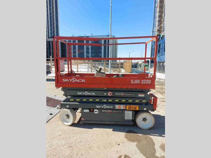 2017 Skyjack SJIII 3220 | Bercon Rentals